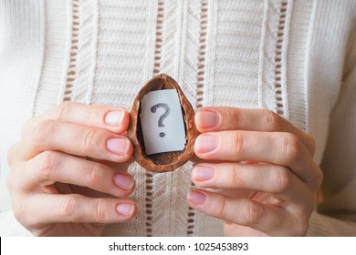 Question Mark Nut Nut Shell Hand Stock Photo 1025453893 | Shutterstock