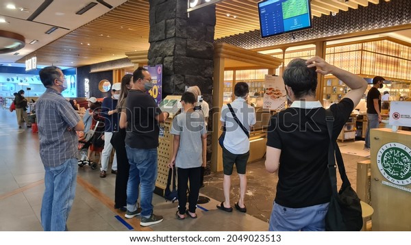 Queue Front Restaurant Visitor Need Scan Stock Photo 2049023513 ...