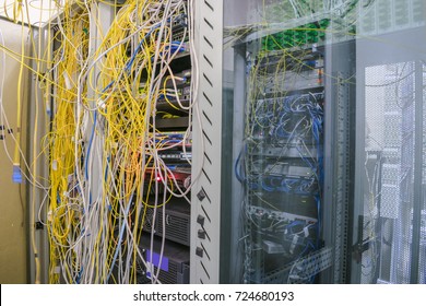 272 Messy cables datacenter Images, Stock Photos & Vectors | Shutterstock