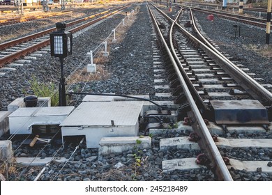 1,587 Train tracks merge Images, Stock Photos & Vectors | Shutterstock