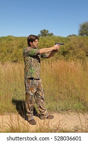 Range Day Practice Drawing Concealment Getting Stock Photo 528036601 ...
