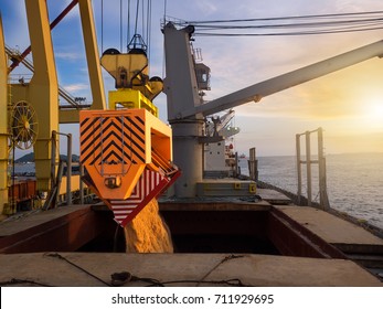 Raw Sugar Bulk Loading Holds Vessel Stock Photo 711929695 | Shutterstock