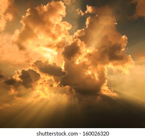 11,331 Sun rays through dark clouds Images, Stock Photos & Vectors ...