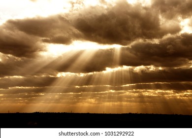 35,908 Sunray cloud Images, Stock Photos & Vectors | Shutterstock