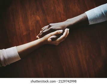 581 Woman hand reaching from above Images, Stock Photos & Vectors ...
