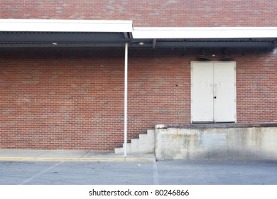 1,503 Concrete loading dock 이미지, 스톡 사진 및 벡터 | Shutterstock