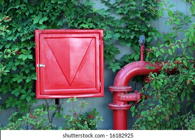 Red Locker Pipe Stock Photo 16182925 | Shutterstock