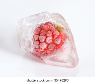 29,314 Berries ice cubes Images, Stock Photos & Vectors | Shutterstock