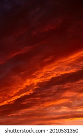 Red Sunset Sky Dramatic Clouds Scenic Stock Photo 2010531350 | Shutterstock