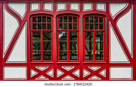 667 Facade red truss Images, Stock Photos & Vectors | Shutterstock