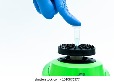 4 Mini vortex mixer 图片、库存照片和矢量图 | Shutterstock
