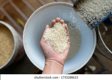 946 Hand Milling Rice Images, Stock Photos & Vectors | Shutterstock