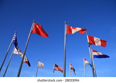 「Ring World Flags Various Countries」の写真素材（今すぐ編集） 28033096