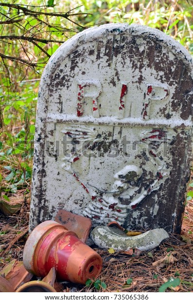 Rip Headstone Skeleton Stock Photo 735065386 | Shutterstock