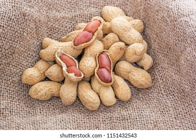 Roasted Crispy Peanuts Shell On Jute Stock Photo 1151432543 | Shutterstock