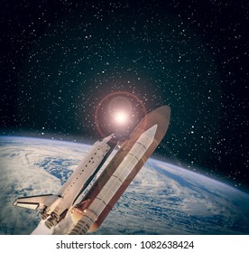 Rocket Flies Earth Rocket Earth Elements 스톡 사진 1089788612 | Shutterstock