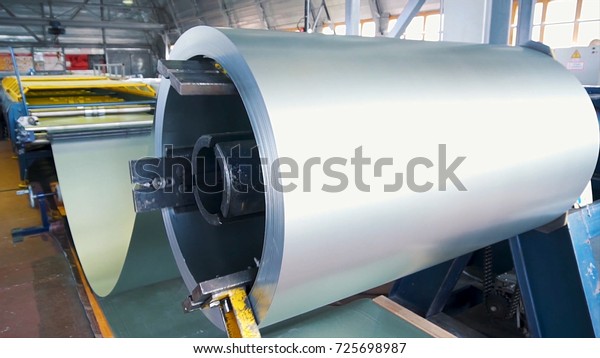 Photo de stock Acier roulé. Pile de rouleaux, bobines 725698987 ...