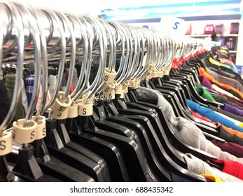 9,369 imágenes de Different sizes clothes - Imágenes, fotos y vectores ...