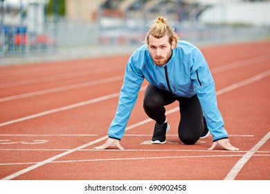 Runner Getting Ready Race Stock Photo 690902458 | Shutterstock