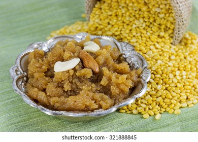 Sake Full Split Moong Daal Green Stock Photo (Edit Now) 321888845