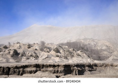 Sand Pattern Volcano Mountain Bromo Indonesia Stock Photo 89240434 ...