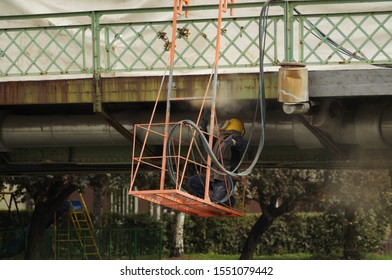Hard Working Man Sandblasting Iron Bridge Stock Photo (Edit Now) 1551072890