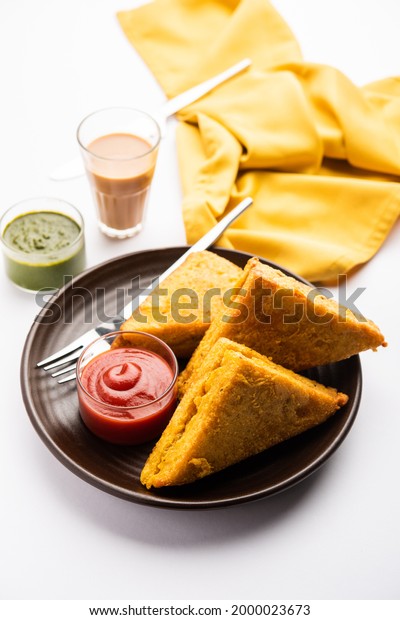 Sandwich Bread Pakora Triangle Shape Pakoda Stock Photo 2000023673 ...
