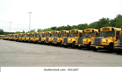 850 Kids school bus window Stock Photos, Images & Photography ...