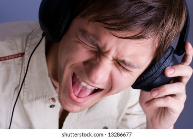 Screaming Guy Stock Photo 13286677 | Shutterstock
