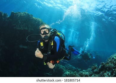 Scuba Diving Stock Photo 181805714 | Shutterstock