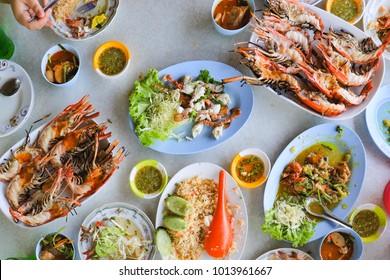 511,176 Table seafood Images, Stock Photos & Vectors | Shutterstock