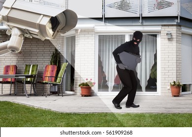 5,808 Security camera thief Images, Stock Photos & Vectors | Shutterstock