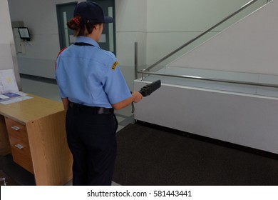 Night Shop Window Men Dressed Mannequins Stock Photo 546673741 ...