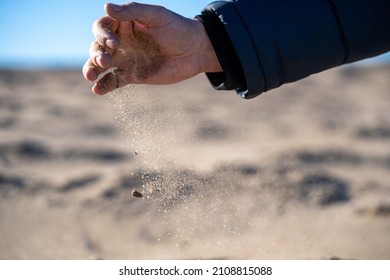 3,299 Hand dropping sand Images, Stock Photos & Vectors | Shutterstock