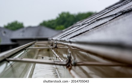 642 Water dripping eaves Images, Stock Photos & Vectors | Shutterstock