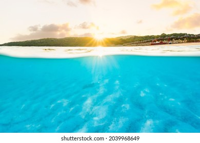 918 Split level water Images, Stock Photos & Vectors | Shutterstock