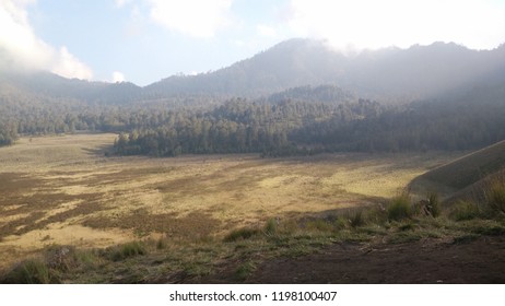 Semeru Mountain Highest Mountain Java Island Stock Photo 1198100407 ...