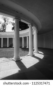 129 Colonnade semi circular Images, Stock Photos & Vectors | Shutterstock