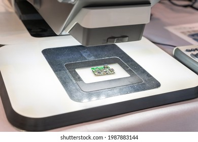 Semiconductor Product Detection Process Laser Detector Stock Photo ...