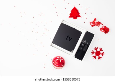 Set Controller Micro Console Tv Watching Stock Photo 1558530575 ...