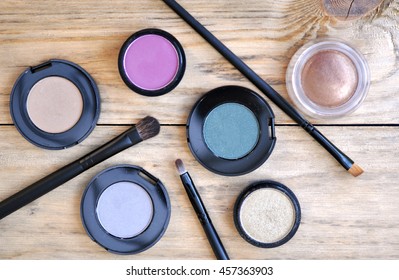 4,863 Make Up Artist Box Images, Stock Photos & Vectors | Shutterstock
