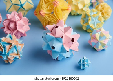 754 Complex origami Stock Photos, Images & Photography | Shutterstock