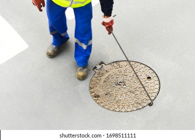 9.112 Sewer utility Gambar, Foto Stok & Vektor | Shutterstock