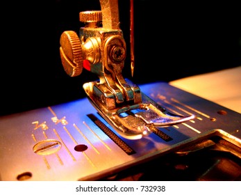 Sewing Machine Needle Stock Photo 732938 | Shutterstock