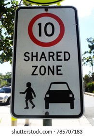 522 Shared zone sign Stock Photos, Images & Photography | Shutterstock