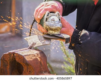 Sharpening Garden Tools Hoe Using Grinder Stock Photo 405865897 ...