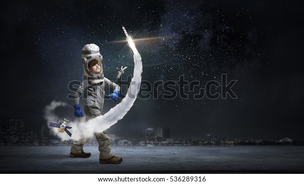 Ze wil astronaut worden. Gemengde media Ze wil astronaut worden. Gemengde media