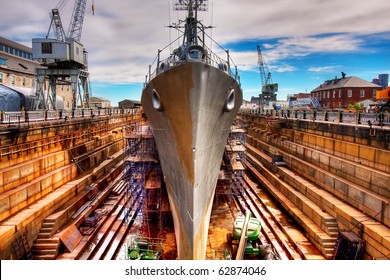 13,736 Shipyard ship repair Images, Stock Photos & Vectors | Shutterstock