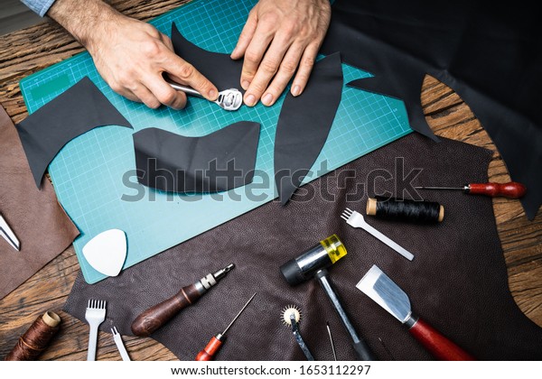 Shoemaker Working Leather Tailoring Workshop Stock Photo 1653112297 ...