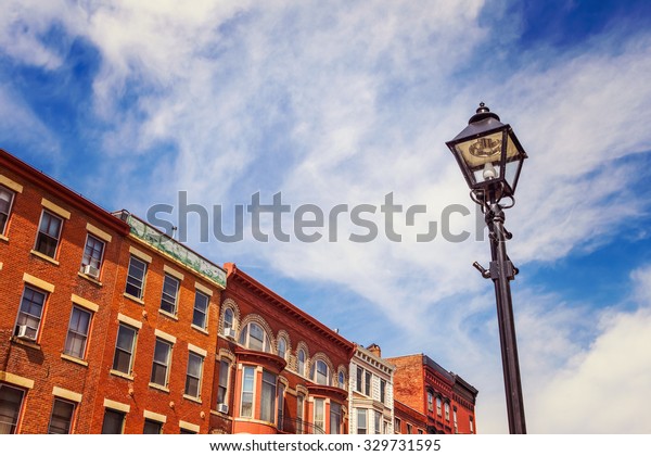 주요 거리를 따라 있는 상점 스톡 사진 329731595 | Shutterstock 주요 거리를 따라 있는 상점 스톡 사진 329731595 | Shutterstock